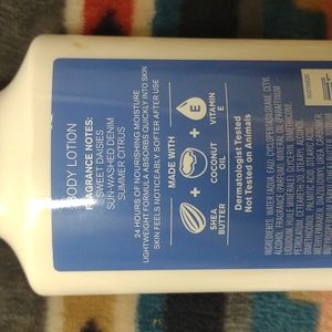 Bath & Body Works | Skincare | Nwt Bbw Denim And Daisys 24hour Moisture ...